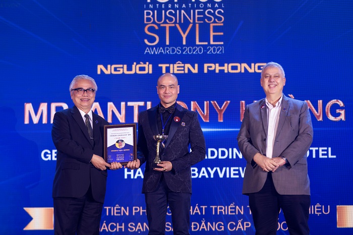 Doanh nhân Anthony Hoàng nhận giải thưởng “Người tiên phong phát triển ...